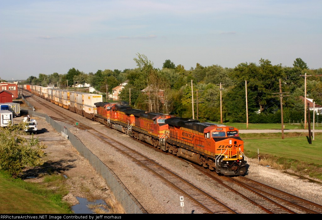 BNSF 7542